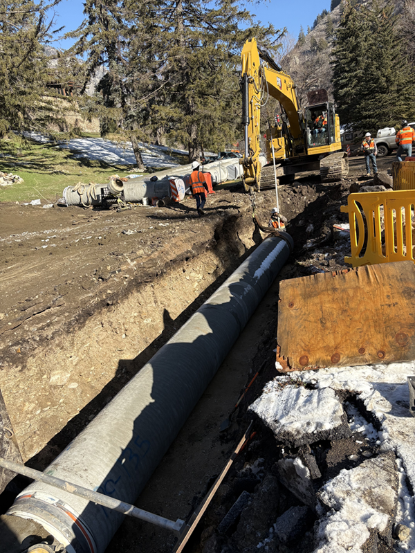 Critical stage of construction of water transmission line simplified ...